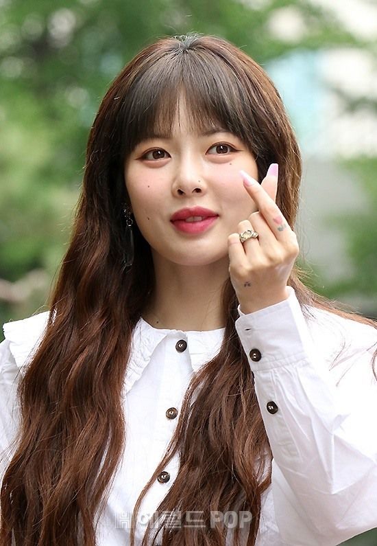 HyunA Looks Completely Different With Soft, Korean Style Makeup And ...