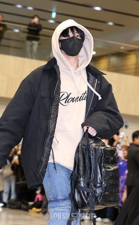 BTS Jungkook And Jimin's Loving Friendship Attracts Attention At Gimpo Airport - Koreaboo