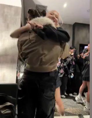 BLACKPINK Jennie’s “Little Sister” Ella Gross Shocks With Her Growth ...