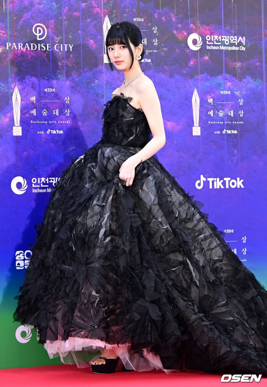 IU and Suzy Both Wore Wedding Gowns To The Same Event But Served ...