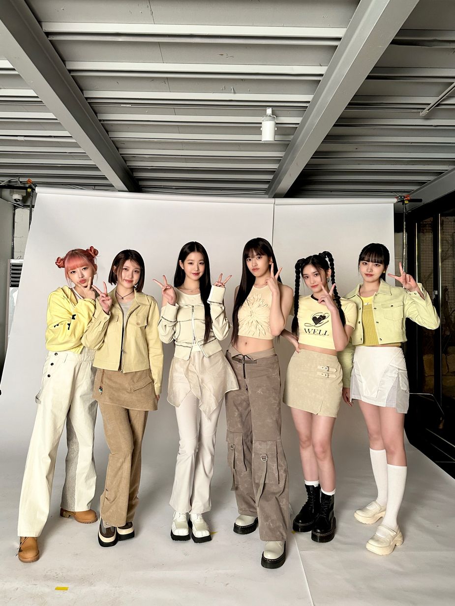 Meet MINIVE - IVE's Brand New "Mini-Me" Cartoon Version Group - Koreaboo