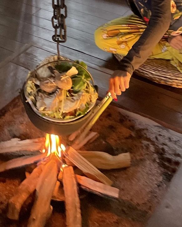 MAMAMOO Hwasa Stuns Fans With A Topless Picture On Instagram - Koreaboo