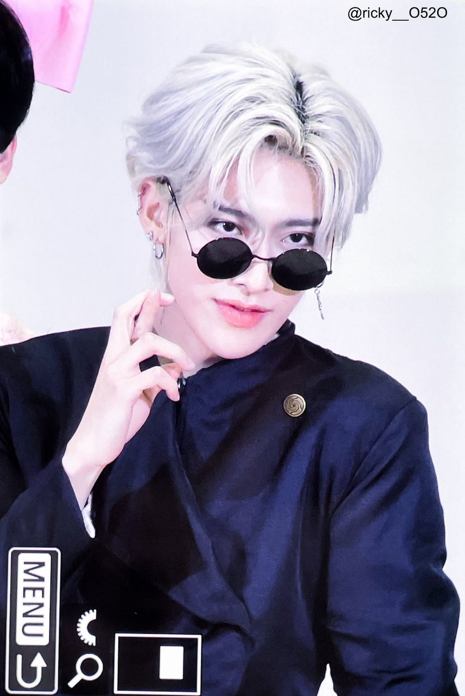 ZEROBASEONE's Ricky Goes Viral With Locals For His Satoru Gojo Cosplay ...