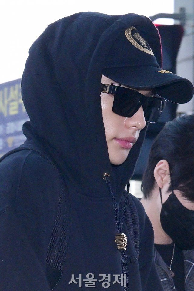 Stray Kids’ Hyunjin Debuts An Eyebrow Piercing - Koreaboo