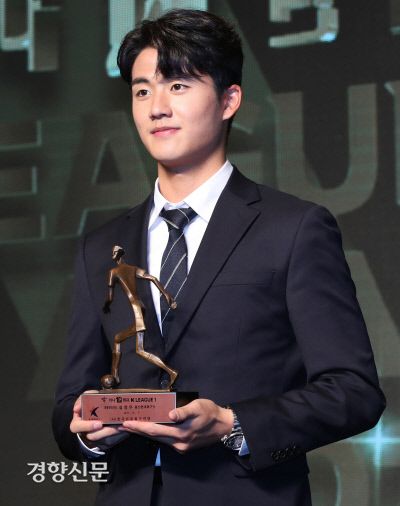 Meet "Number 22" National Soccer Player Seol Young Woo, Known For Being ...