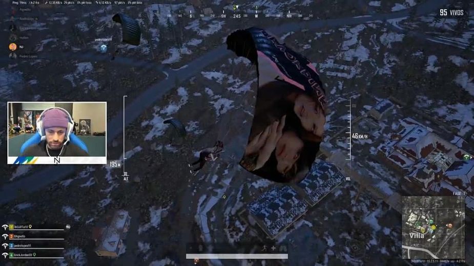 BLACKPINK's Lisa Snaps A Photo With Football Player Neymar Jr. — But ...