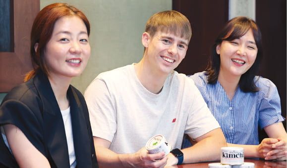 YouTuber "Korean Englishman" Launches A Korean Product That is Now A ...