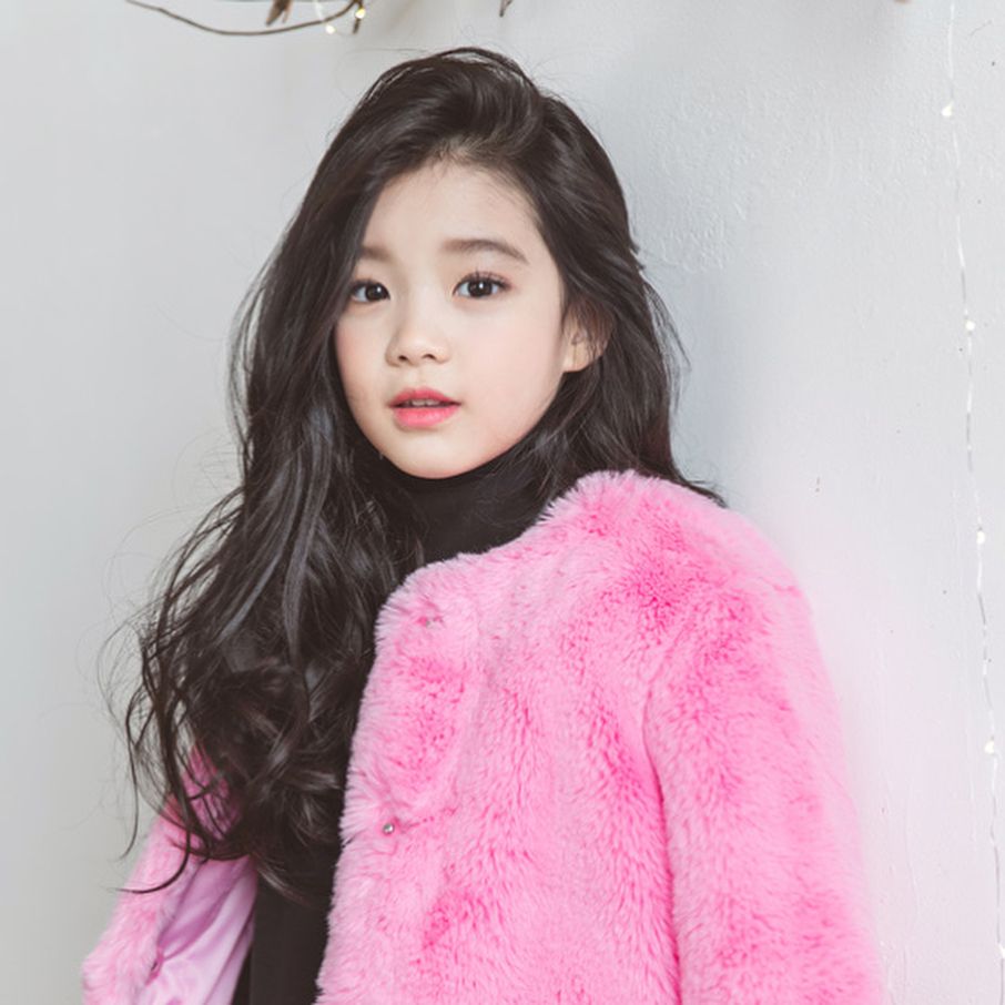 This Kids Model Is Called The "Little IU" And It's Obvious Why (10 Pics)