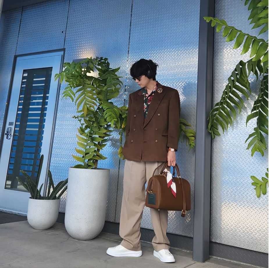 10+ Times BTS's V Turned The Airport Into His Own Personal Runway ...