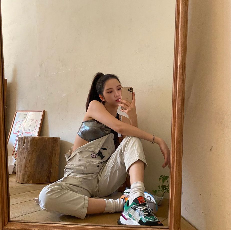 South Korean Virtual Influencer Rozy To Make Her Debut As A Singer ...