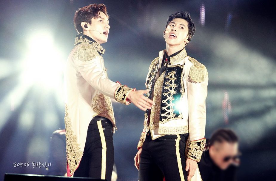 Fans Outraged At SM For “Erasing” Former TVXQ! Members From Museum History