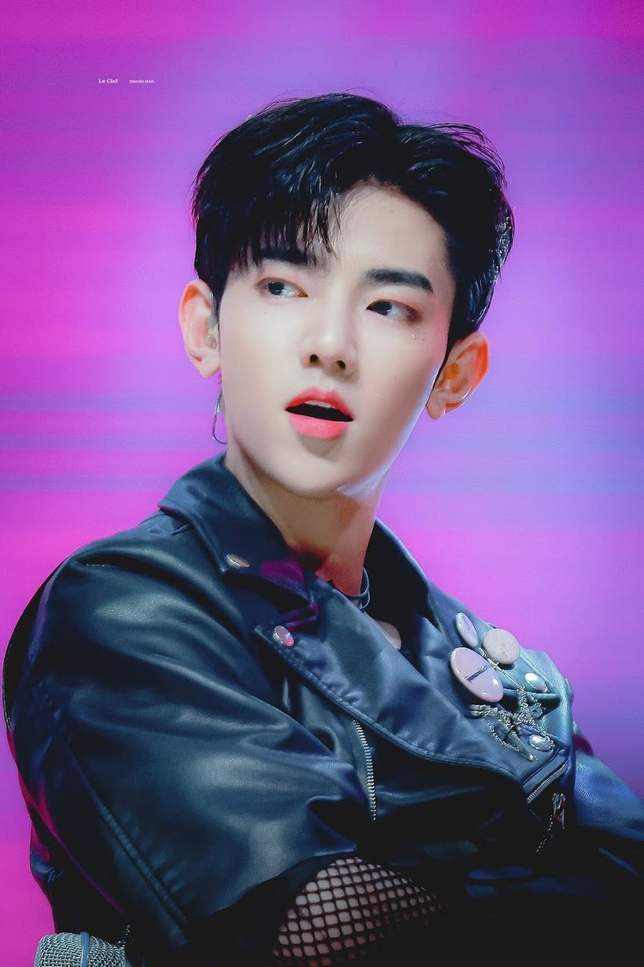 Successful Fan: ZEROBASEONE's Zhang Hao Can't Help But Fanboy While Meeting GOT7's Youngjae ...