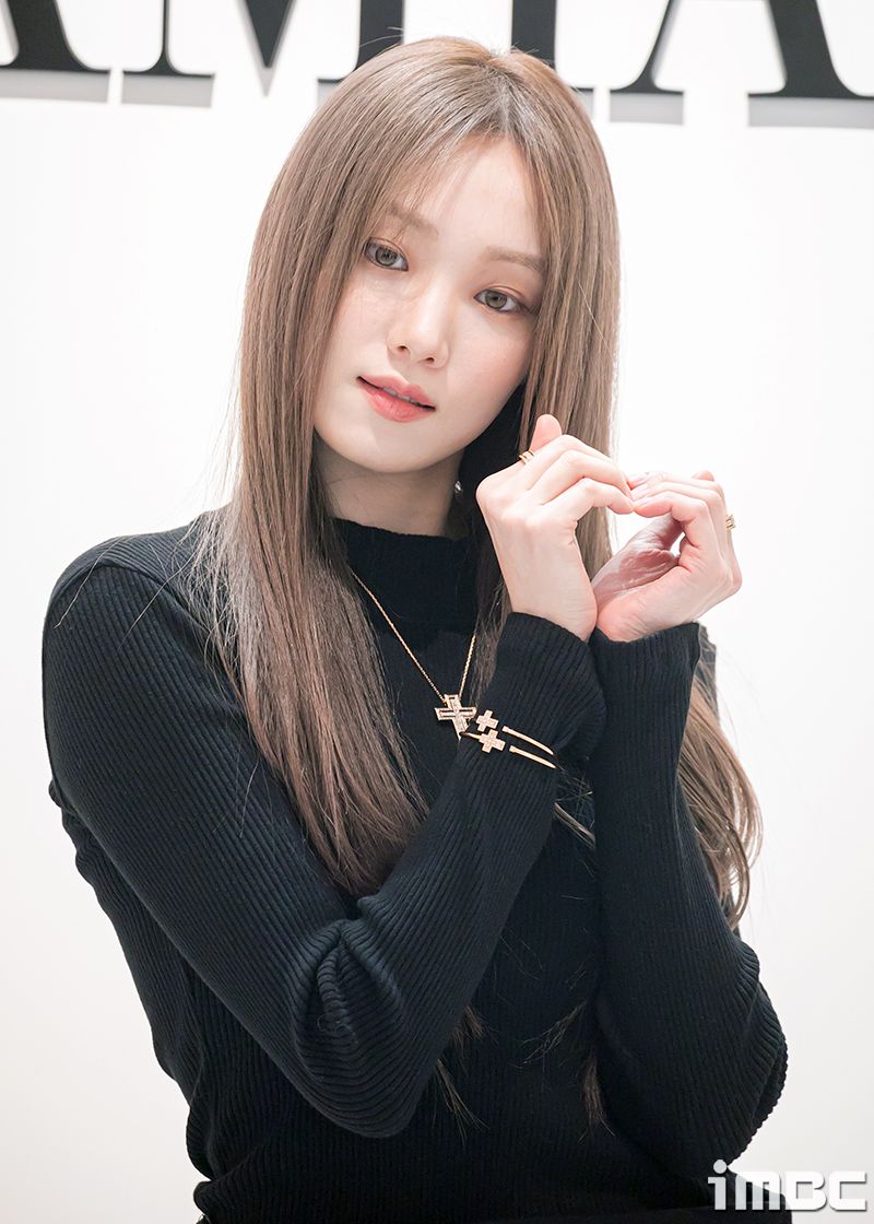 From Rags To Riches: Lee Sung Kyung's Journey From The Slums To Wealthy ...