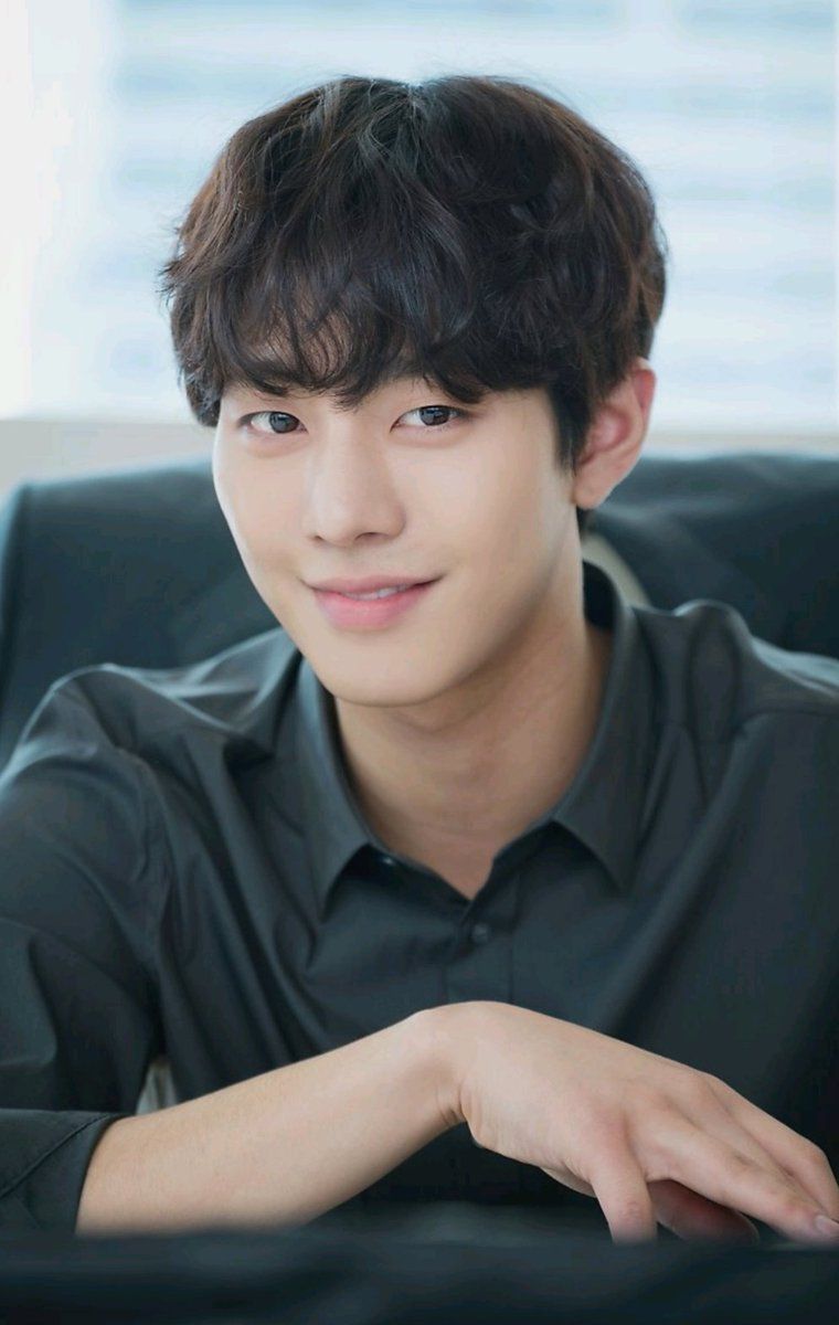 Rising Actor Ahn Hyo Seop Goes Viral for How He Takes Photos With ...