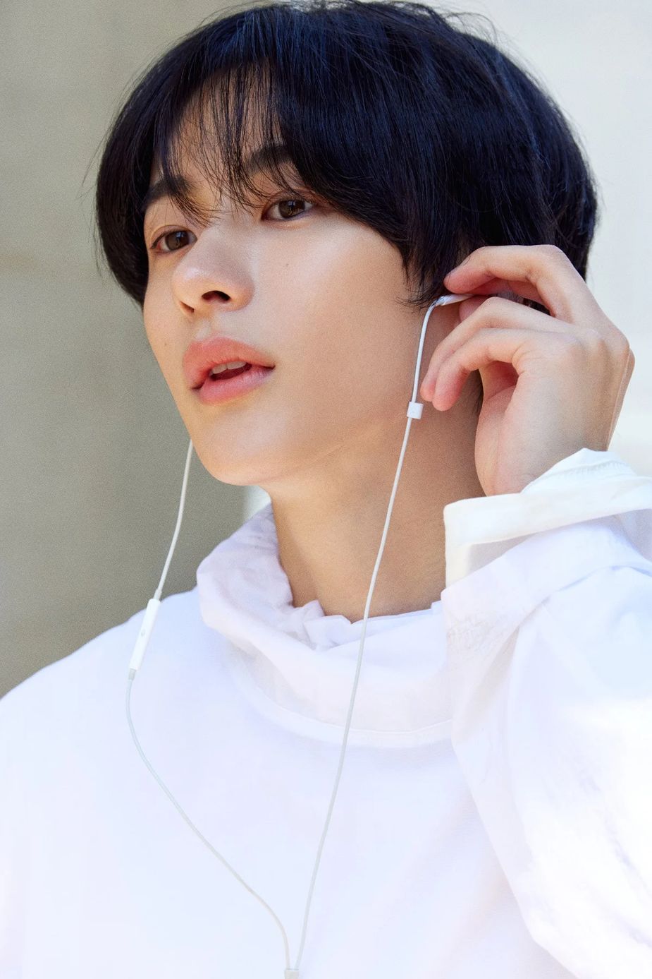 Korean Netizens Discuss The 3 RIIZE Members Popular For Their Visuals ...