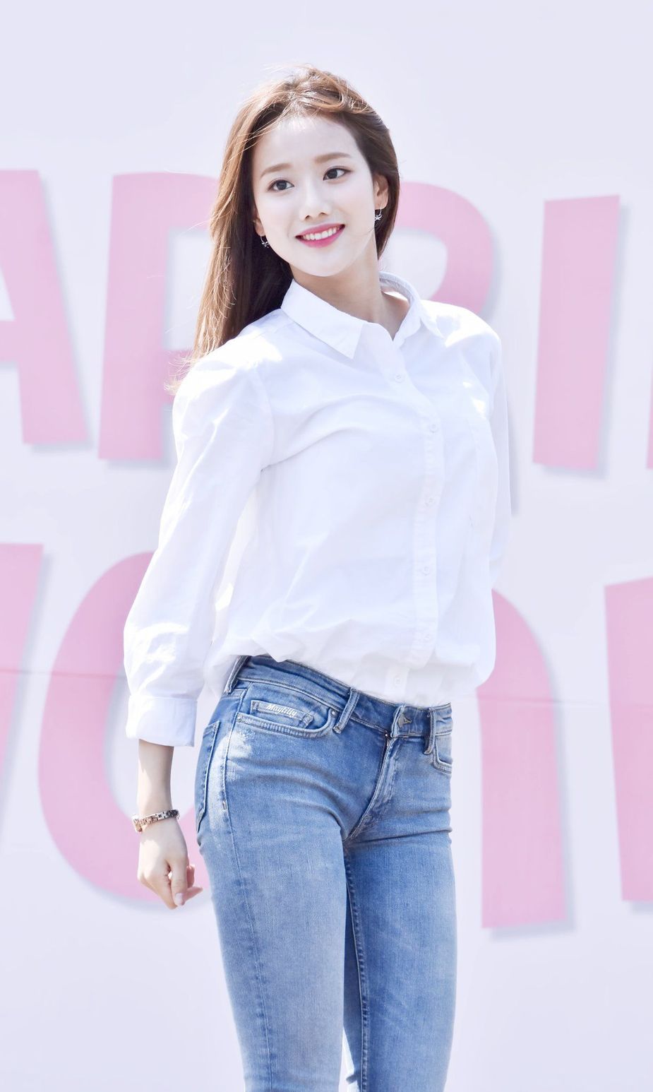 APRIL's Naeun Is Charming Everyone With Her Gorgeous Visuals - Koreaboo