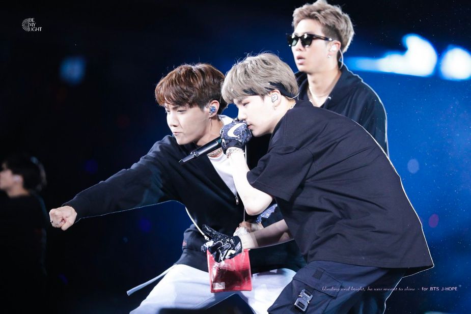 5 Times K-Pop Idols Defended Each Other From Bullies - Koreaboo