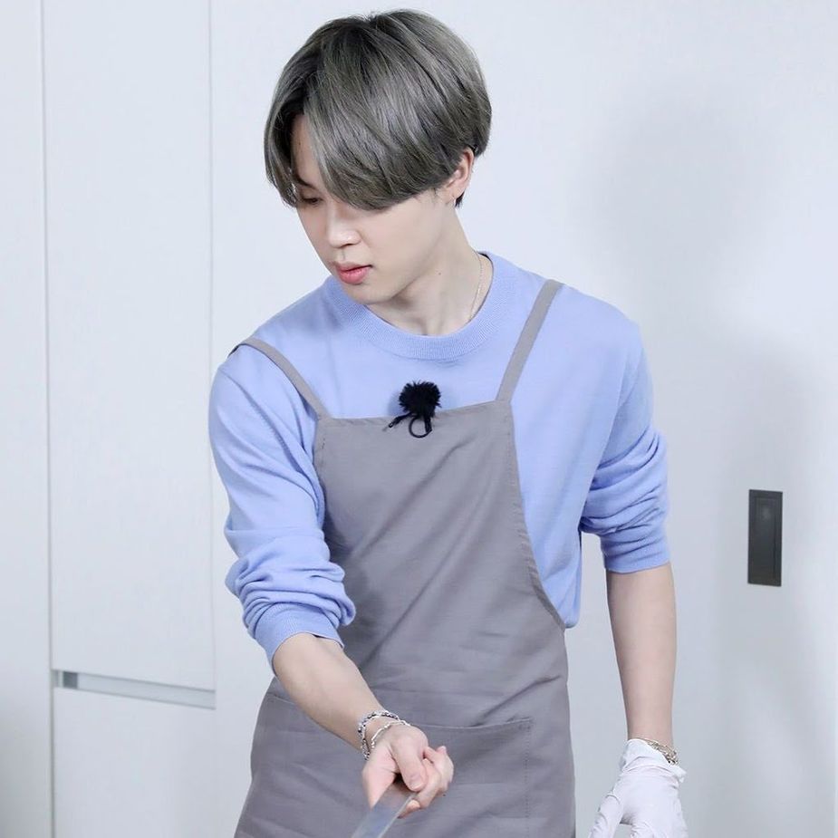 BTS's Jimin Has A Signature "I'm Nervous" Pose — Here's Who Got The ...