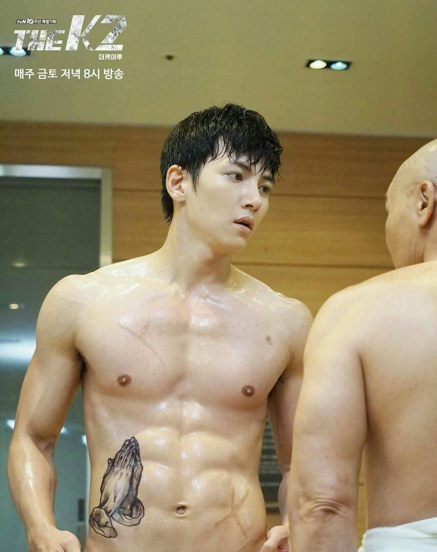 10+ Male Korean Actors Who Have Shown Off Their Muscular Bodies - Koreaboo