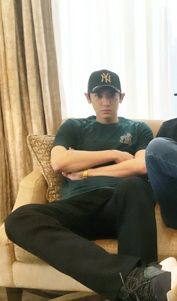 EXO Chanyeol's Latest Photos Show Just How Much His Body Changed Since ...