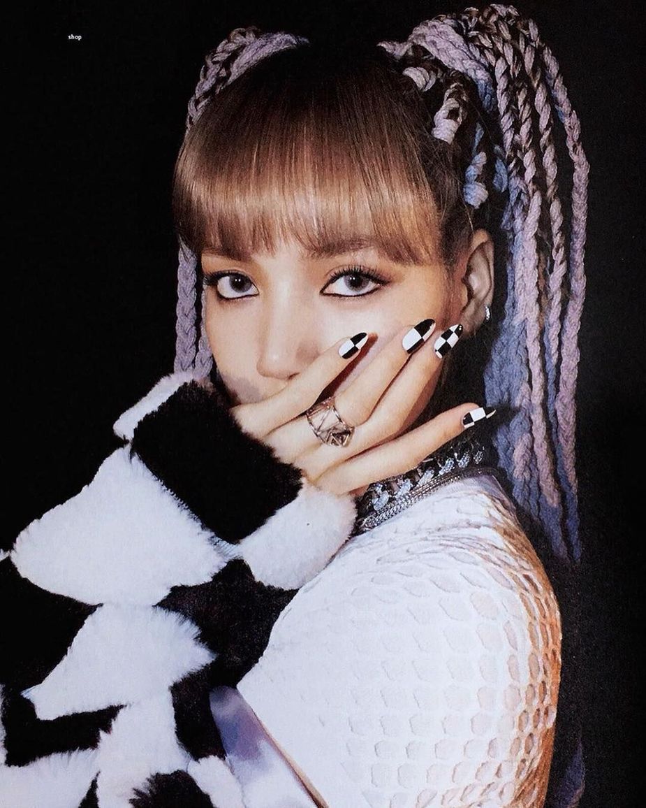 10+ Times BLACKPINK's Lisa Stunned Us With The Coolest Eye Makeup ...