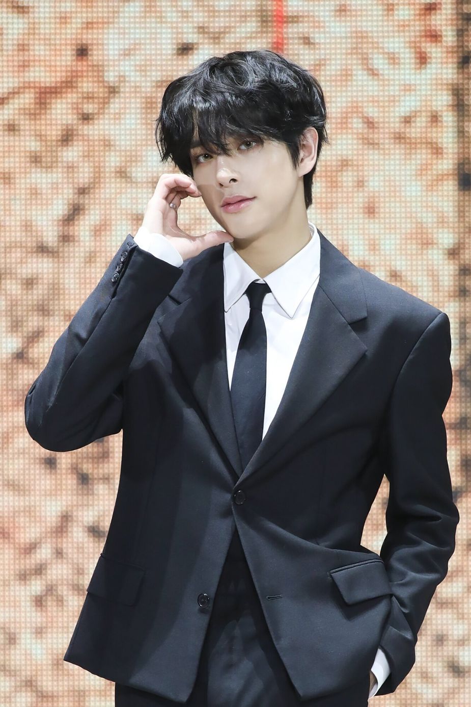 ENHYPEN's Jake Names His Biases In Stray Kids, NCT, And RIIZE - Koreaboo