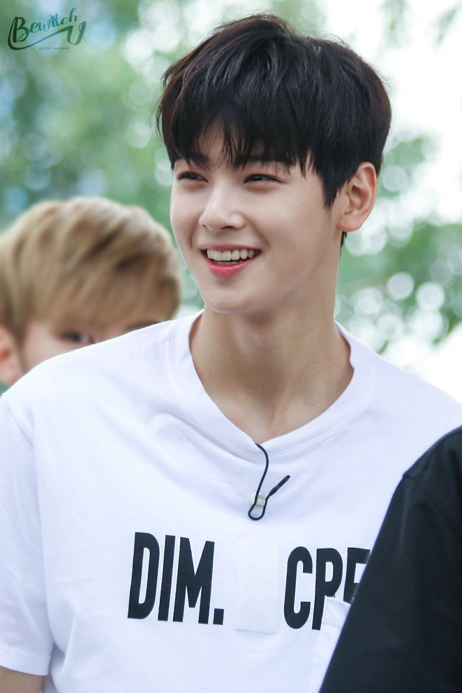 Astros Cha Eunwoo Shows Off Toned Biceps In Recent Photoshoot Koreaboo