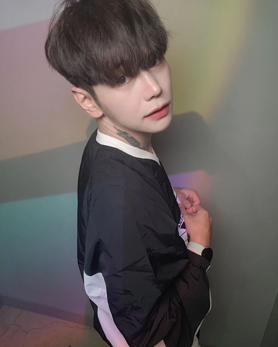 Where Is K-Pop's First Openly Asexual Idol Now? - Koreaboo