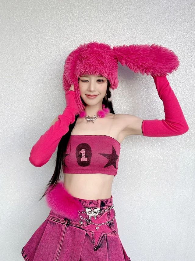 Ice Spice, Red Velvet's Seulgi, & ARTMS's Heejin Wore The Same Top But ...