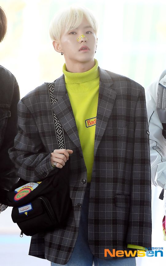 SEVENTEEN's Hoshi Looks Absolutely Adorable With A Band-Aid On His Nose ...