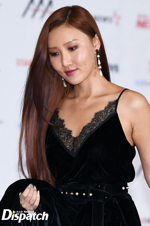 Here's What MAMAMOO's Hwasa Looks like with Very Light Makeup - Koreaboo