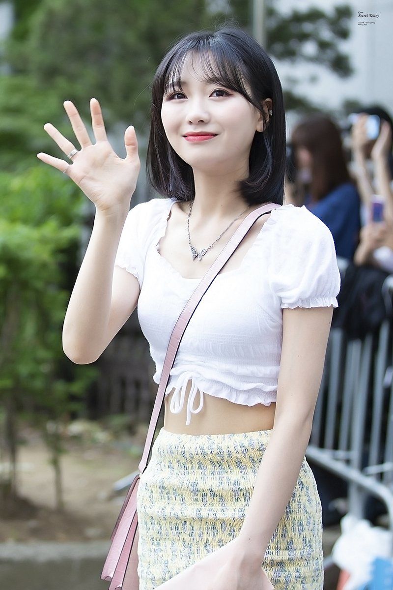 GOT7's BamBam Admits He Felt "Embarrassed" At Being Paired Up With Lovelyz's Sujeong In 2014 ...