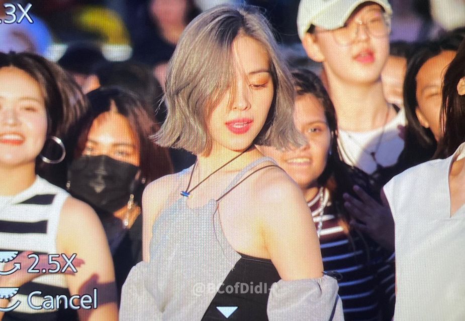 Fans Are Stunned By ITZY’s Visuals In Real Life After Seeing Them At Venice Beach - Koreaboo