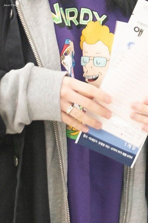 6 IU Fashion Outfits That Embody The Korean College Girl Look