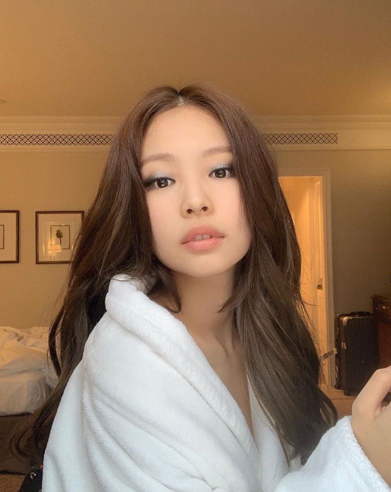 23 Of BLACKPINK Jennie's Prettiest And Most Alluring Makeup Looks ...