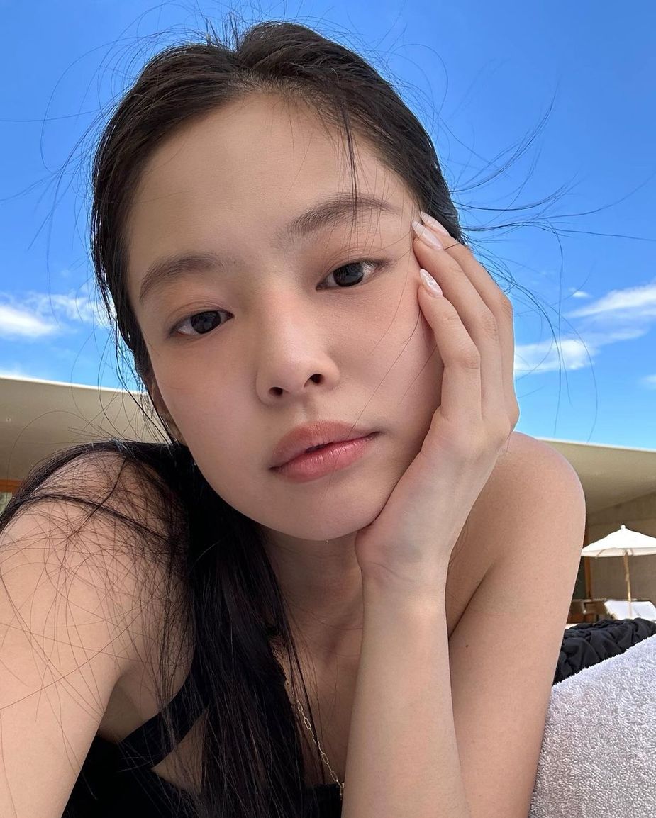 BLACKPINK's Jennie Low-Key Stays At An Ultra-Luxury Resort During Her ...