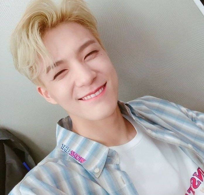 10 Photos Of NCT DREAM's Jeno's Precious Eye Smile To Light Up Your Day ...