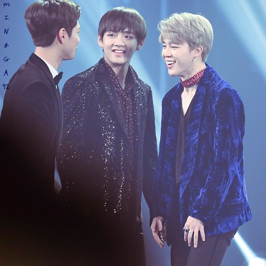 BTS's Jimin Has A Signature "I'm Nervous" Pose — Here's Who Got The ...