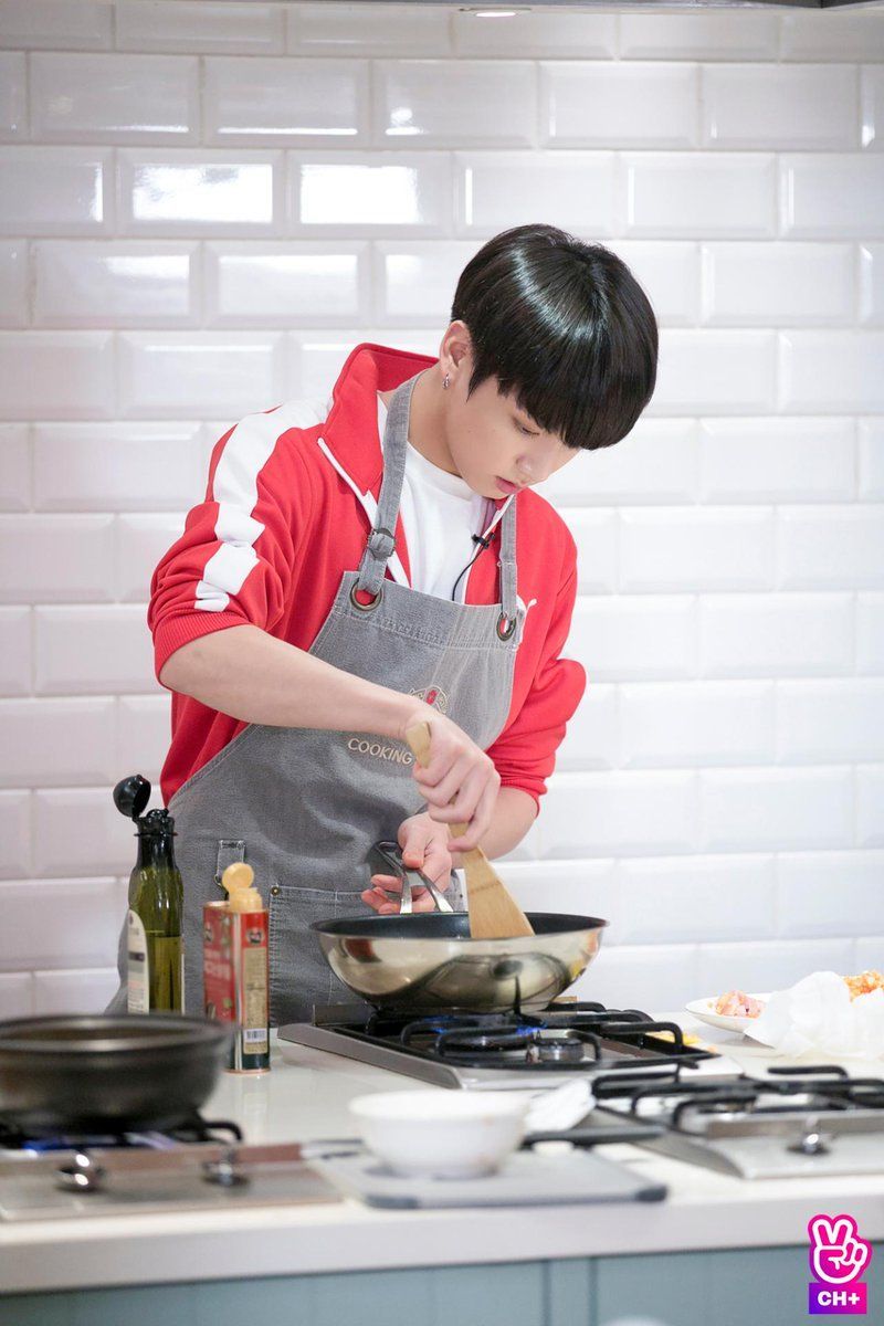 7 Unusual & Unexpected Things Korean Netizens Think BTS's Jungkook Is ...