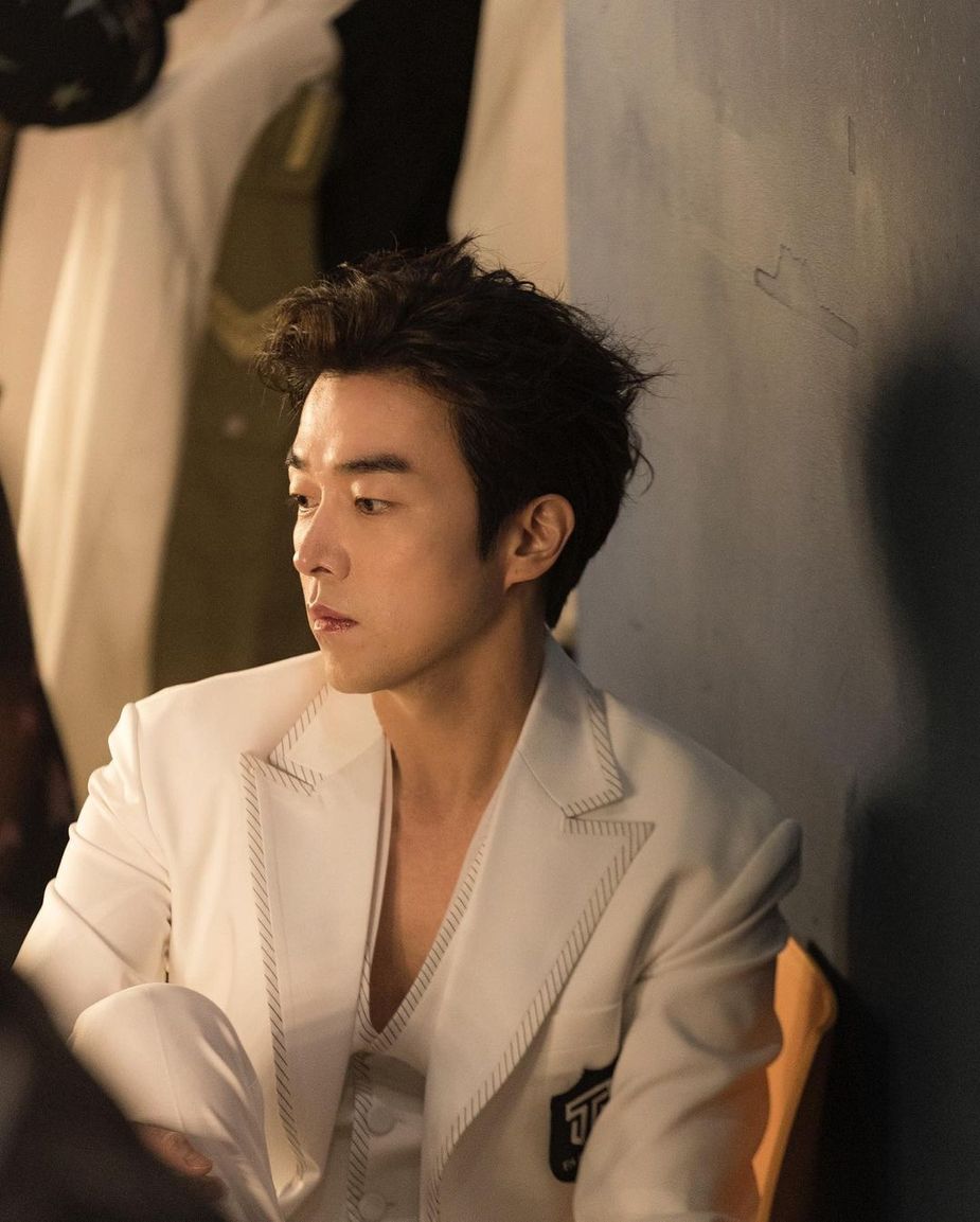 Former 90s K-Pop Idol Would've Broken The Internet If He Debuted Today...But He Still Looks Just ...