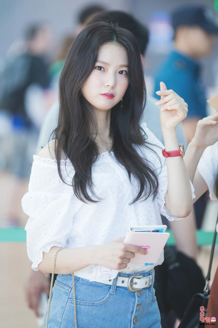 This K-Pop Idol's "Ideal" Weight And Body Proportions Are The Envy Of ...