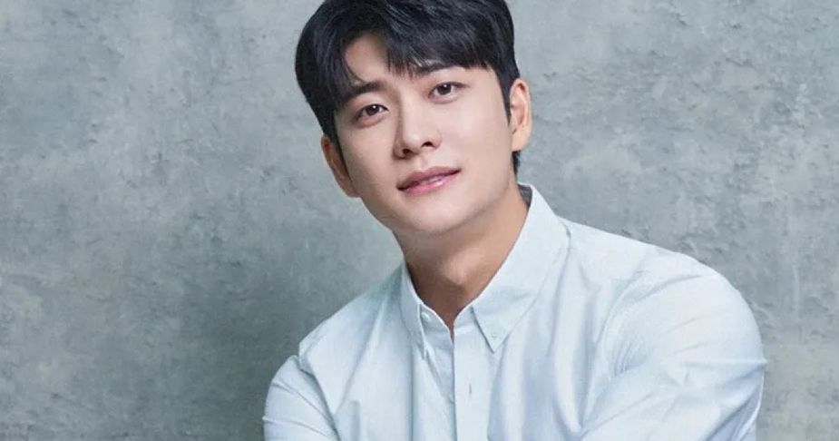 Actor Kang Tae Oh Personally Announces He Will Enlist In The Military ...
