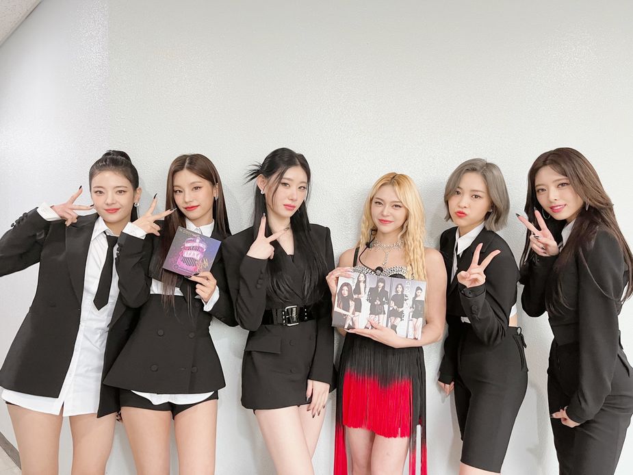 What's It Like To Meet ITZY? K-Pop Singer AleXa Speaks On Their IRL ...