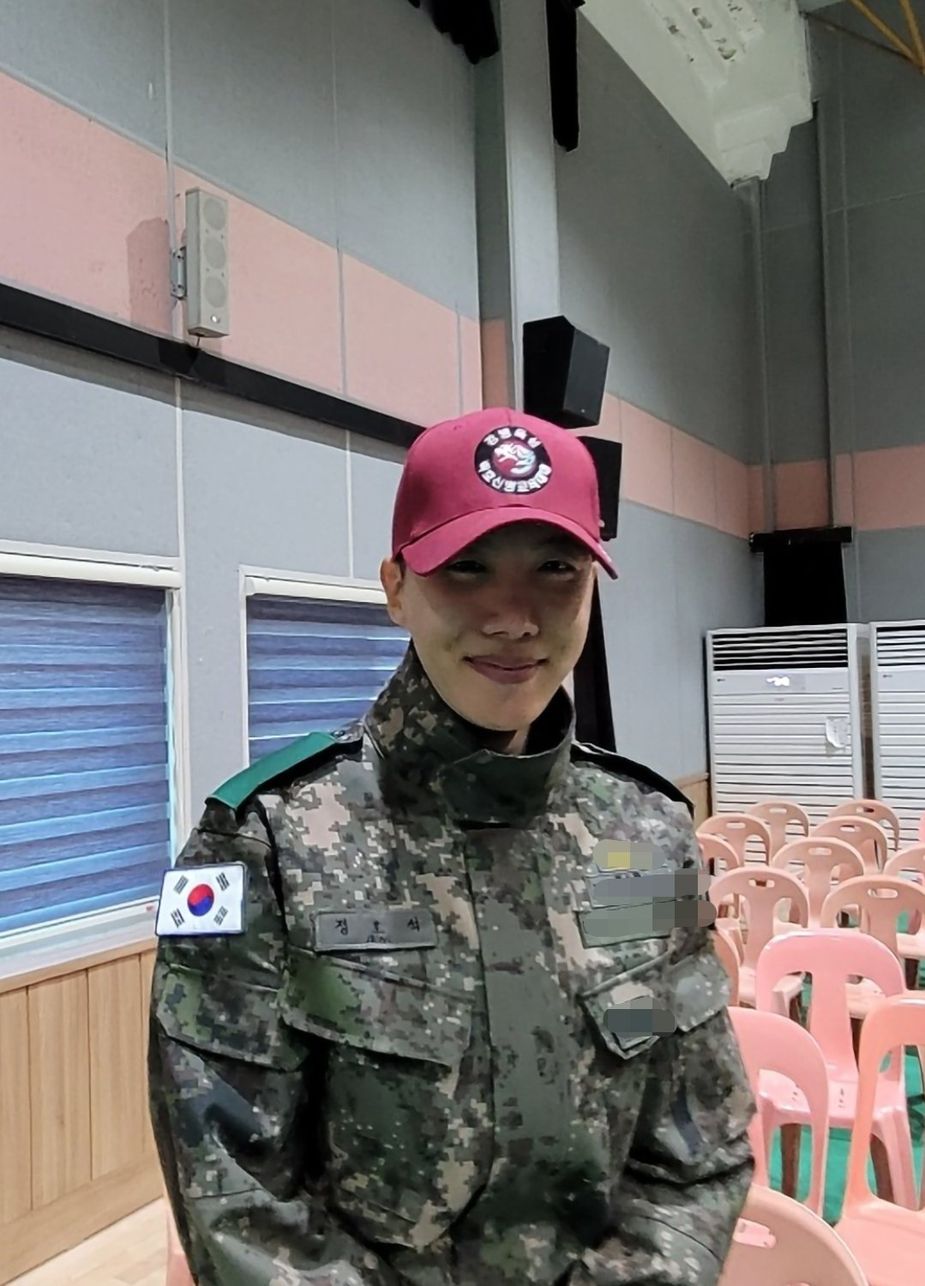 BTS's J-Hope Looks Handsome AF In New Military Photos - Koreaboo