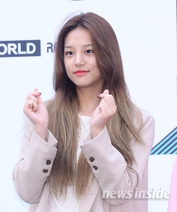 LABOUM's Solbin Just Showed Two Completely Different Sides To Herself And Proved She's A Girl ...