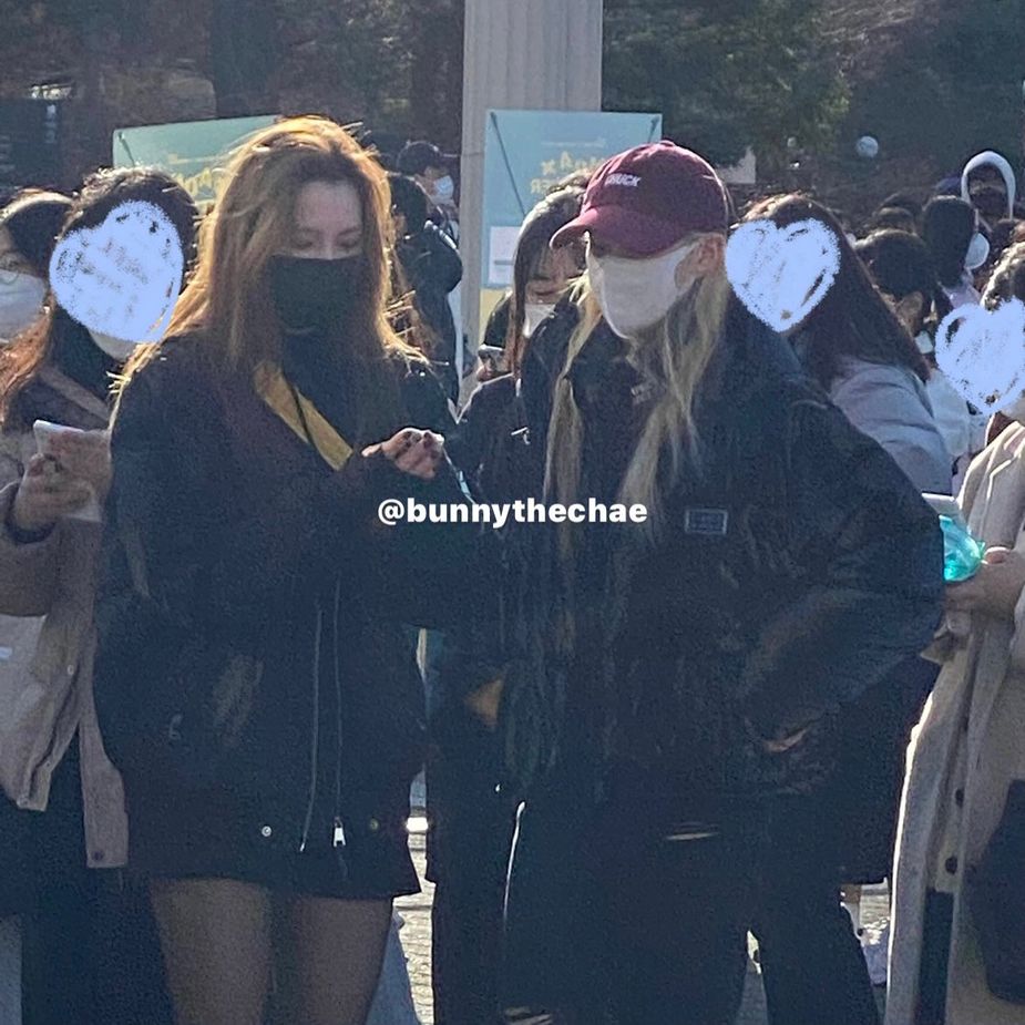 Kep1er's Huening Bahiyyih And Lea Show Support For Brother TXT's Hueningkai At Fan Live - Koreaboo