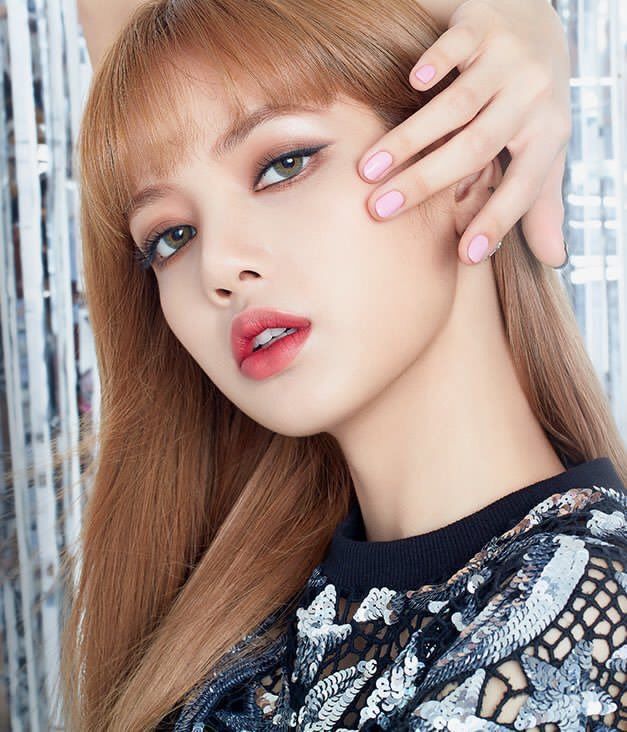 21 Times Lisa's Duality Made Us Feel Really Soft And Then Attacked AF ...