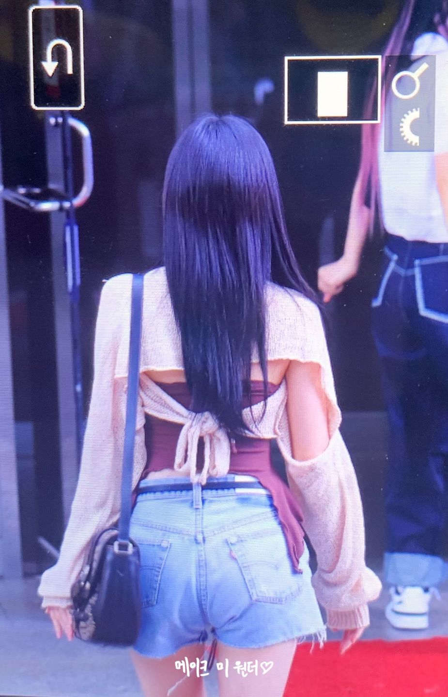 7 Female Idols Who Went Viral For Their Perfect Waist-To-Hip Ratio ...