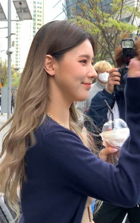 18 Photos That Prove (G)I-DLE’s Miyeon Looks Flawless Regardless Of ...