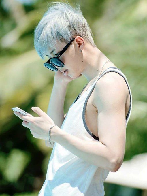 20 Sexy Photos Of Sleeveless RM — Because You Deserve It